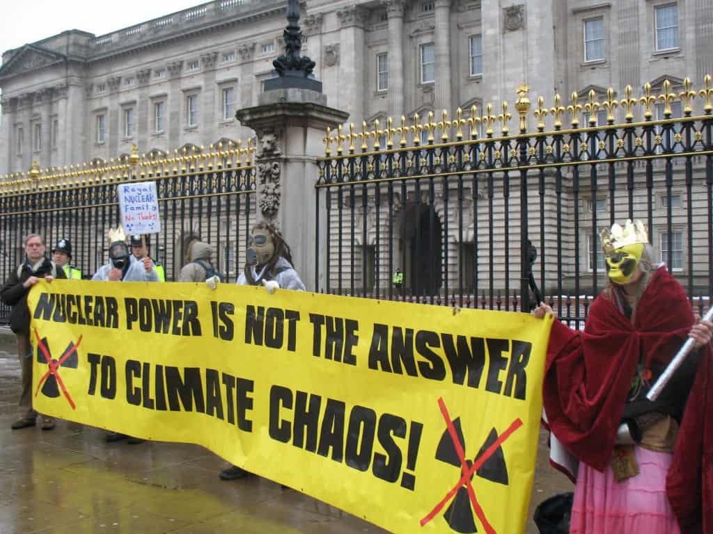 Todo lo que siempre quisiste saber sobre la energía nuclear | Cenital